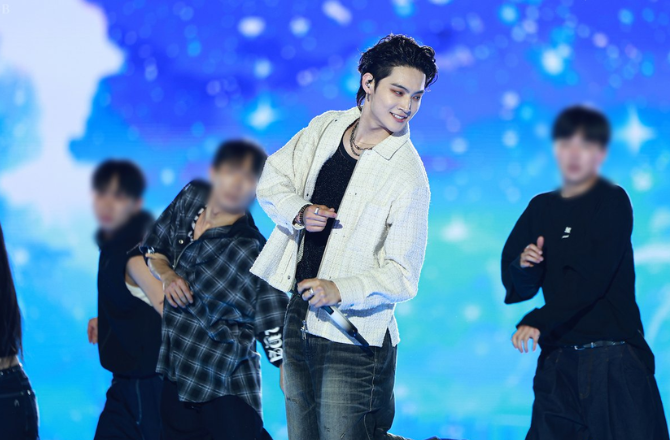 JAY B Shines Bright at Golden Wave in Bangkok 2025