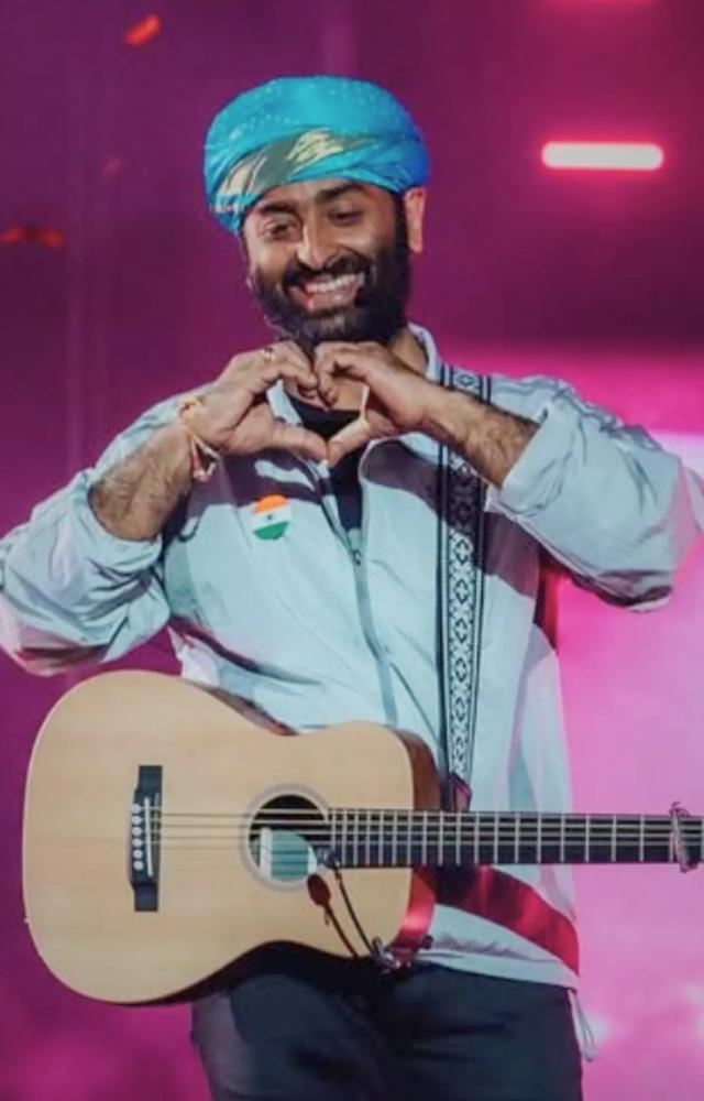 Top 10 Arijit Singh Songs That Defined Love & Heartbreak